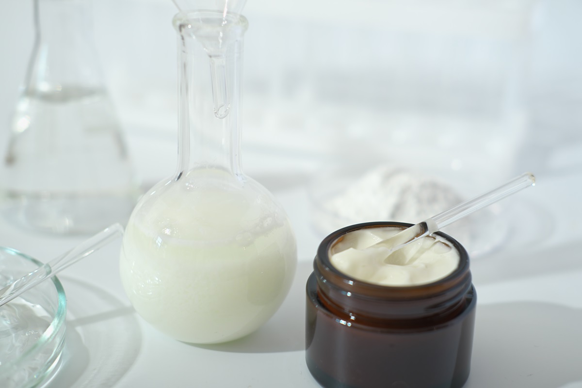 Quels sont les bienfaits de l’acide lactique pour la peau